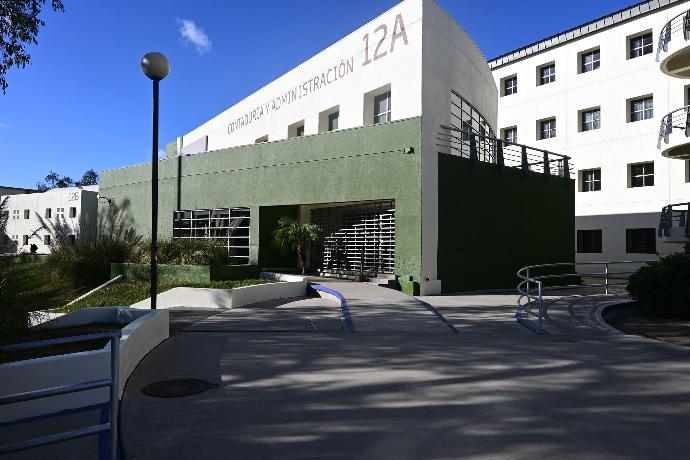 UABC Facultad de Contaduría y Administración Tijuana